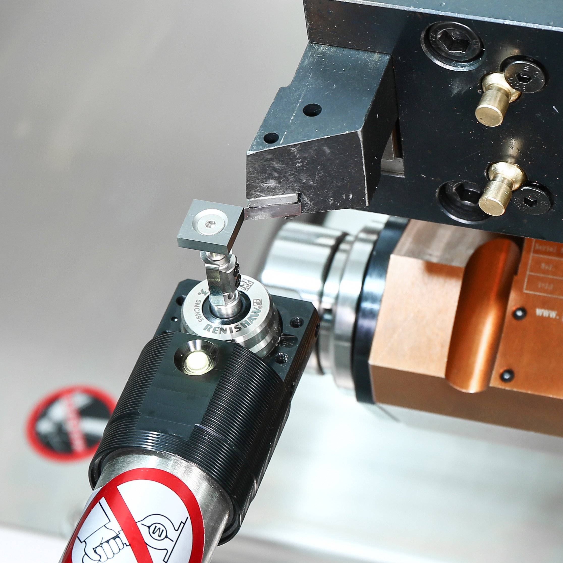 Retour à double fuseau CNC de haute précision pour le métal 11kw